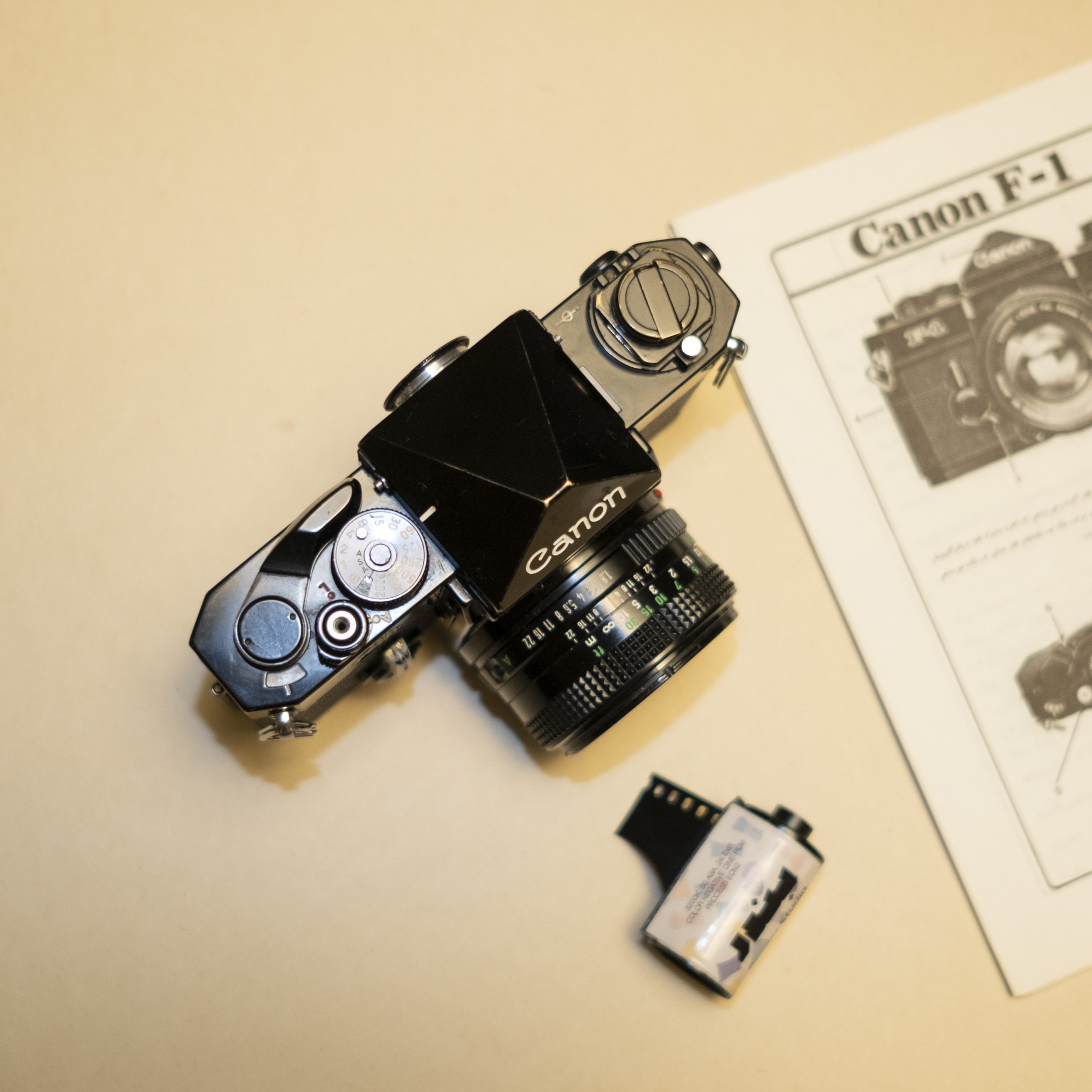 دوربین SLR Canon F-1 - لابراتور بندر